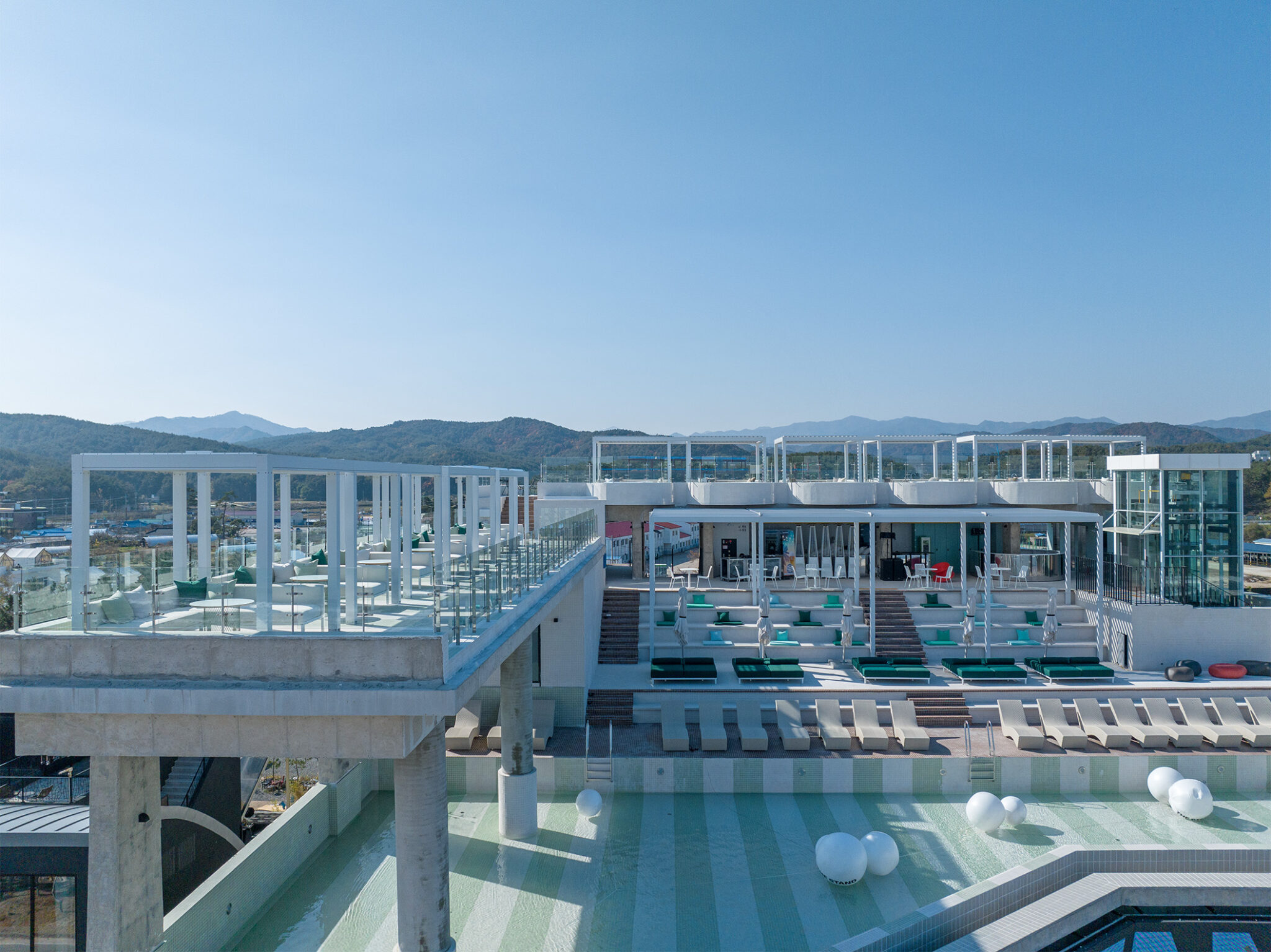 Pool - THE STAND : Official Website